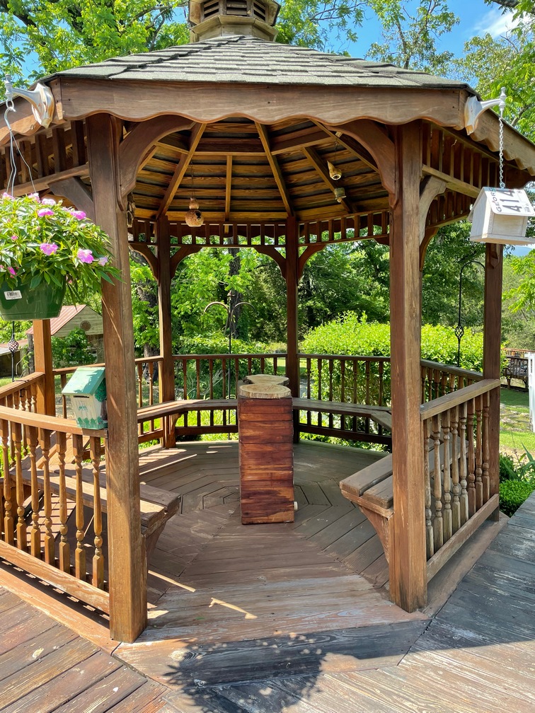 The Sautee Inn Bed and Breakfast -- NE Georgia